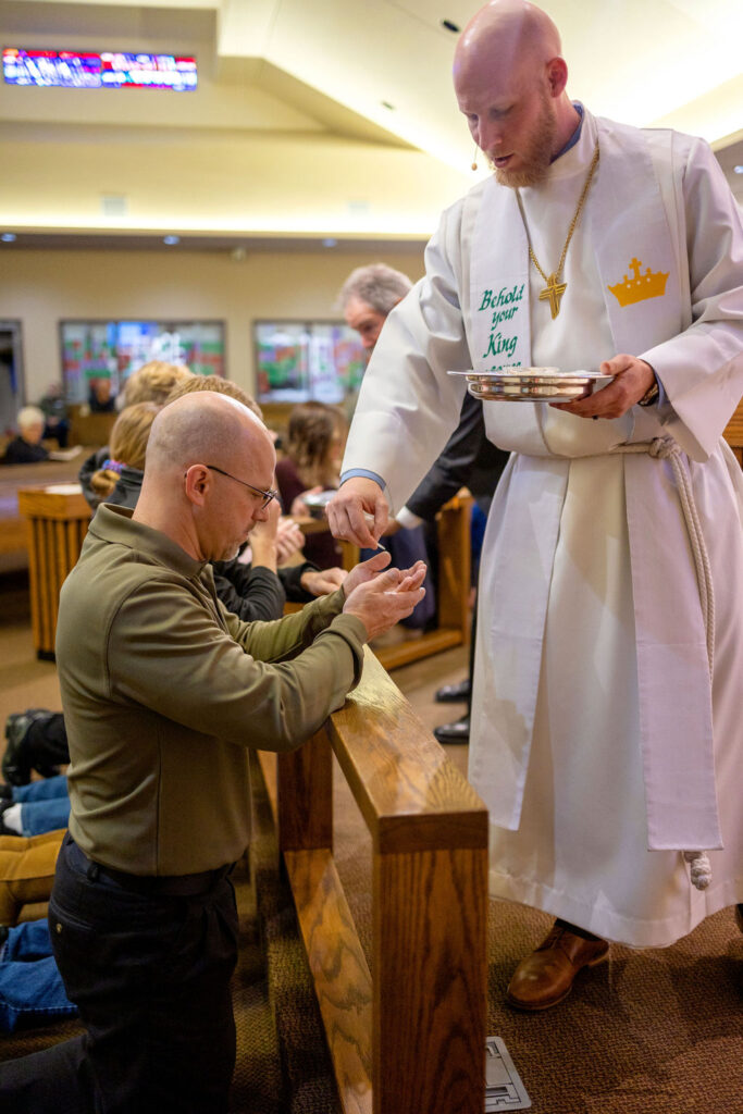 Communion – Holy Cross Lutheran Church